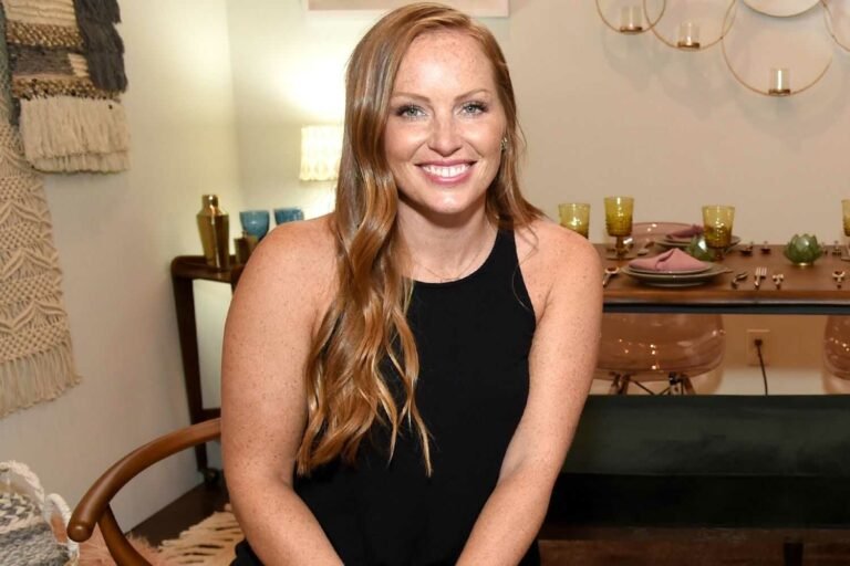 Mina Starsiak's New Show, "Risky Business". Release date, story plot ...